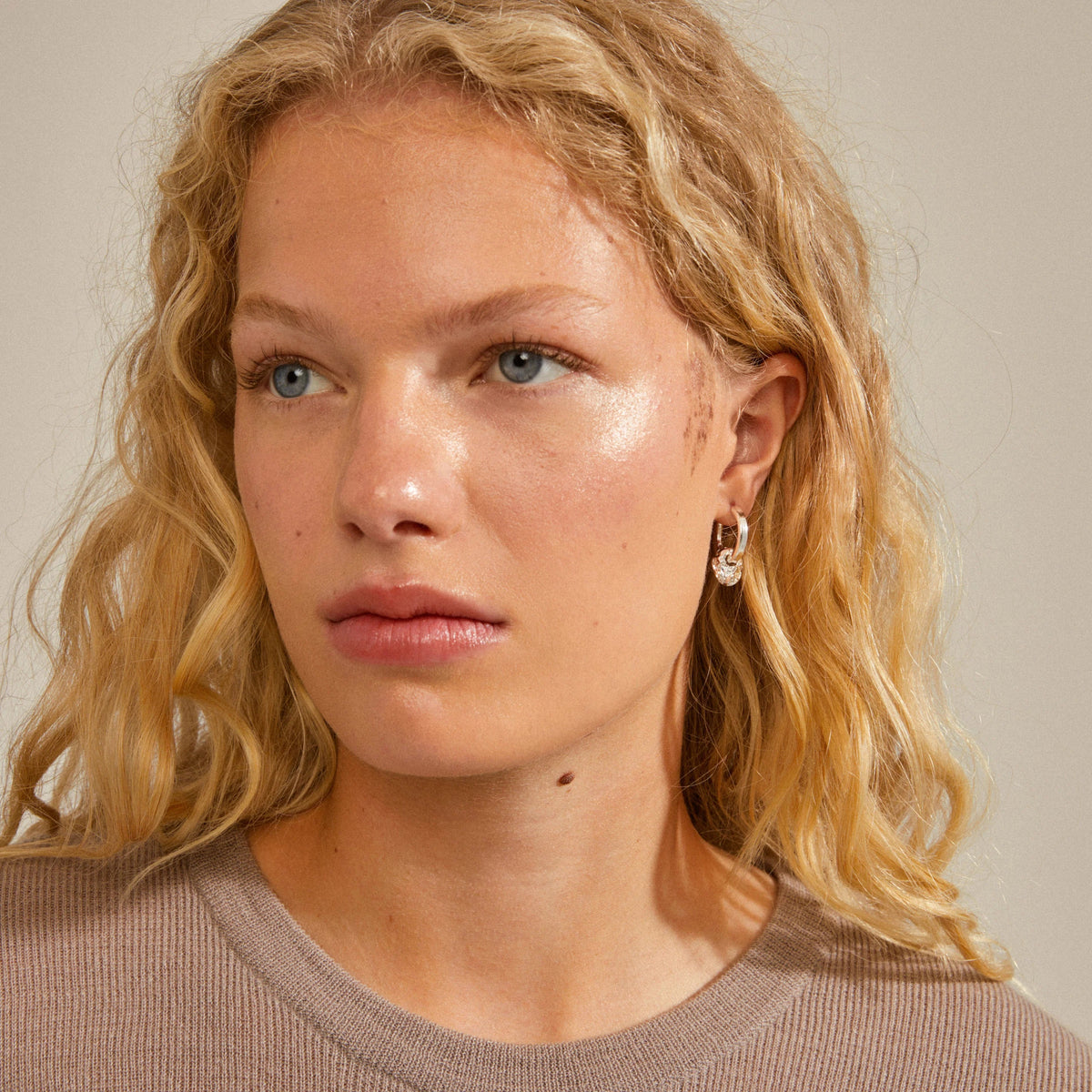 SUN HOOPS – Bella Maas Boutique